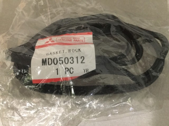 Genuine Mitsubishi L200 Rocker Cover Gasket MD050312 for sale online | eBay