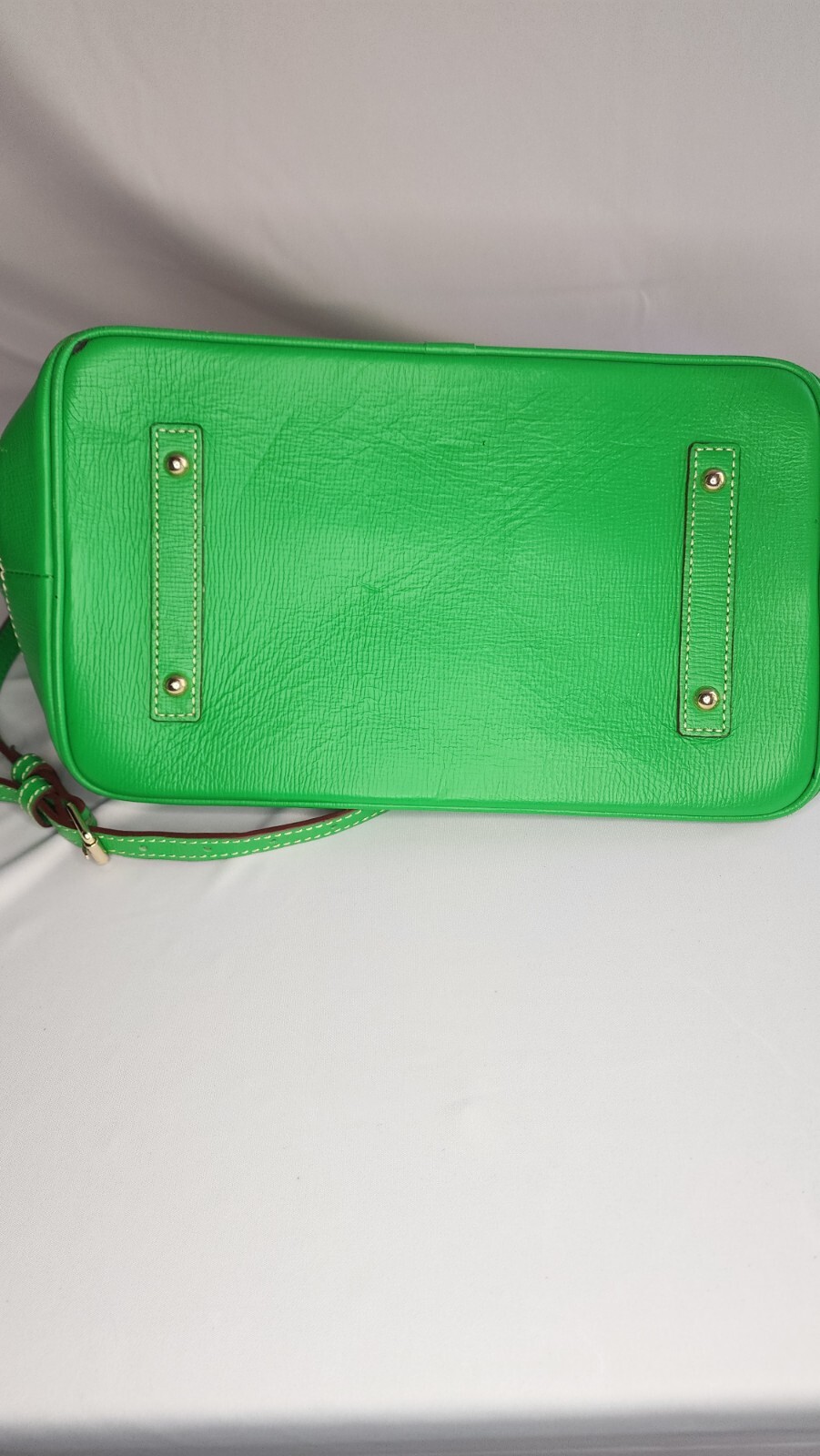 Dooney & Bourke Saffiano Signature Leather Embossed Kelly Green Handbag ...