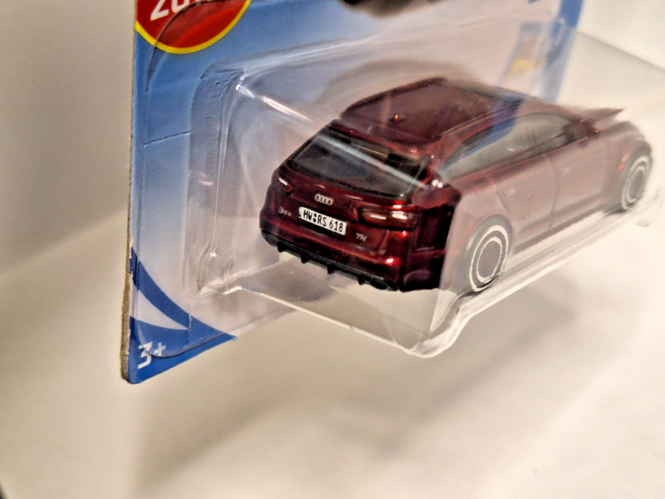 READ - 2018 Hot Wheels Super Treasure Hunt 17 2017 Audi RS 6 Avant Car ...