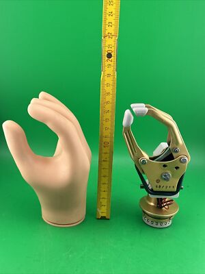 Otto Bock OTTOBOCK Myoelectric Right prosthetic Hand. Myohand Right | eBay