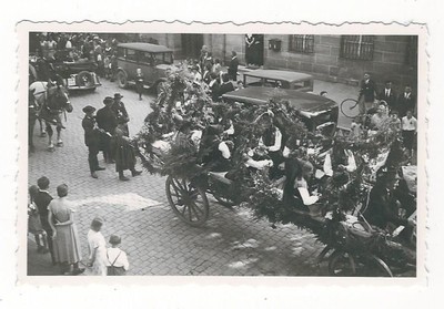 9/316 Foto Mudanza Celebración Antiguo Erntekrone Cohe , Quitrín Pferde ...