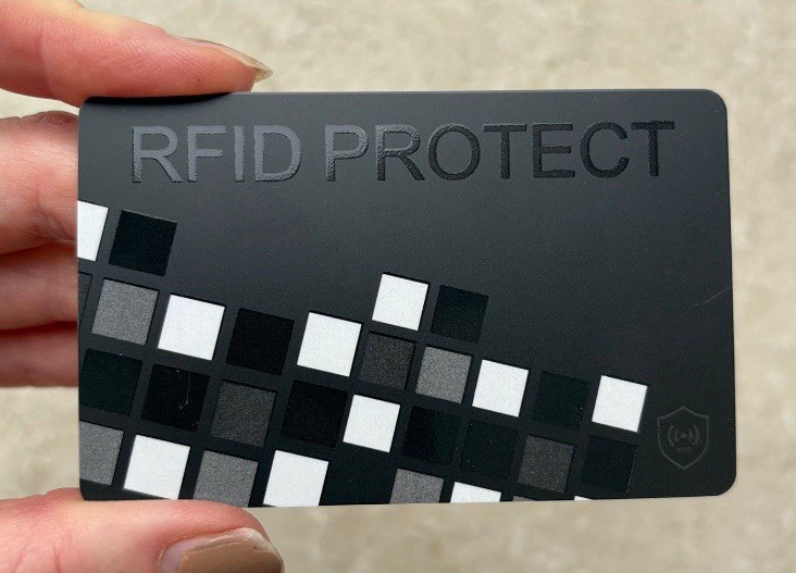 2 x RFID Signal Blocking Cards. Credit & Debit Card Blocker Protector ...