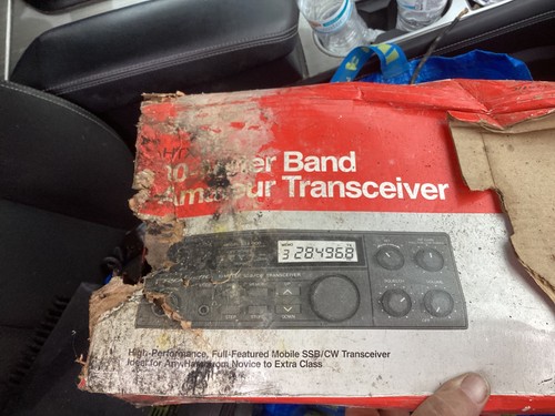 Radio Shack Realistic HTX-100 10-Meter SSB/CW Mobile Ham Radio ...