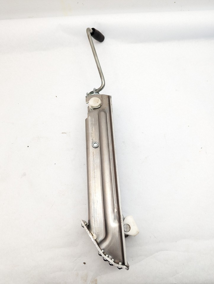 2008-2014 MERCEDES BENZ W204 C300 C350 EMERGENCY TIRE CHANGE JACK CAR ...