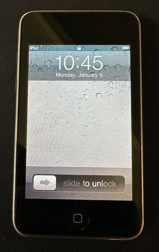 Apple iPod Touch 2nd Generation 8GB MB528LL. Charged & Tested. Very ...