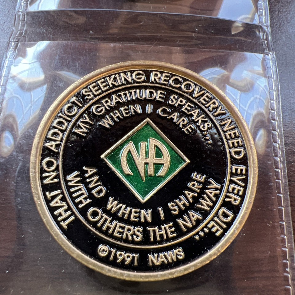 Narcotics Anonymous Green Black 35 YEAR NA Medallion Gold White Token ...