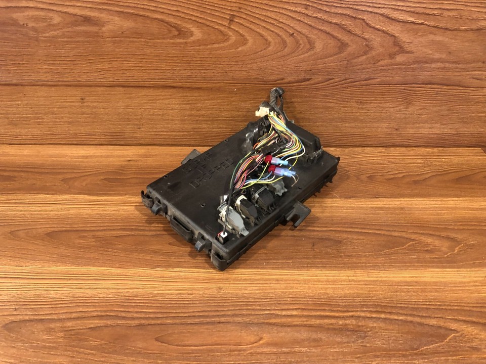 07-09 FORD MUSTANG FRONT BODY CONTROL MODULE BCM SAM FUSE BOX FUSES ...
