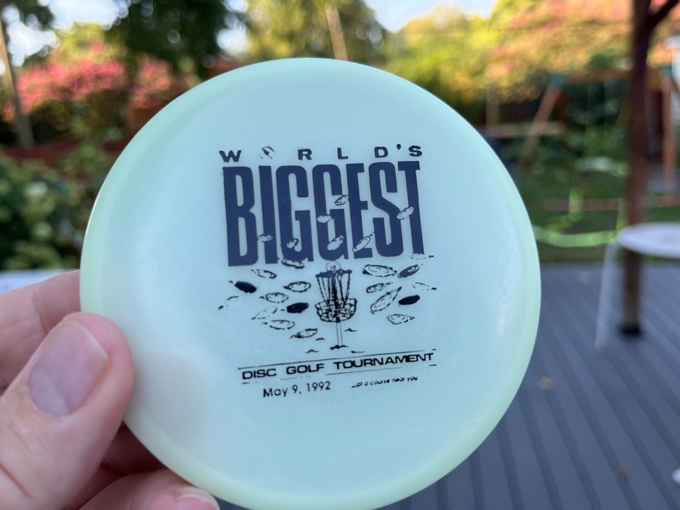 1992 Worlds Biggest GLOW PDGA New Mini Disc Golf Innova Ontario #440 | eBay