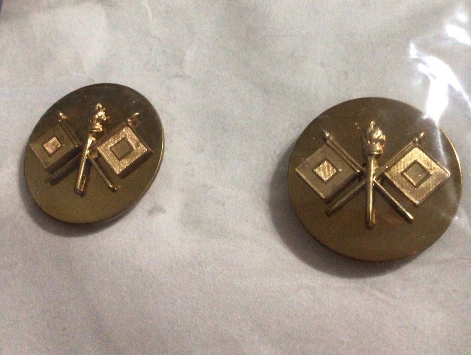 Aafes US Army Enlisted Branch Insignia Signal Branch Lapel Discs Sealed ...