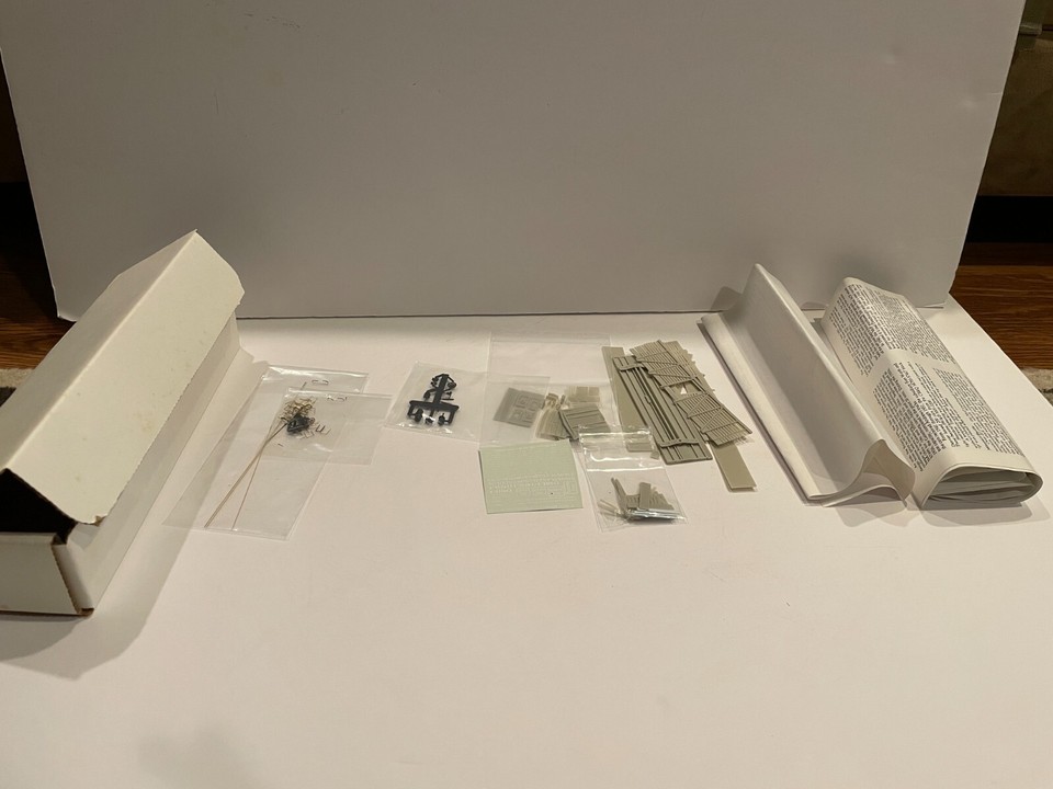 HO Various Sunshine Models Kits CB&Q Chicago Burlington and Quincy | eBay