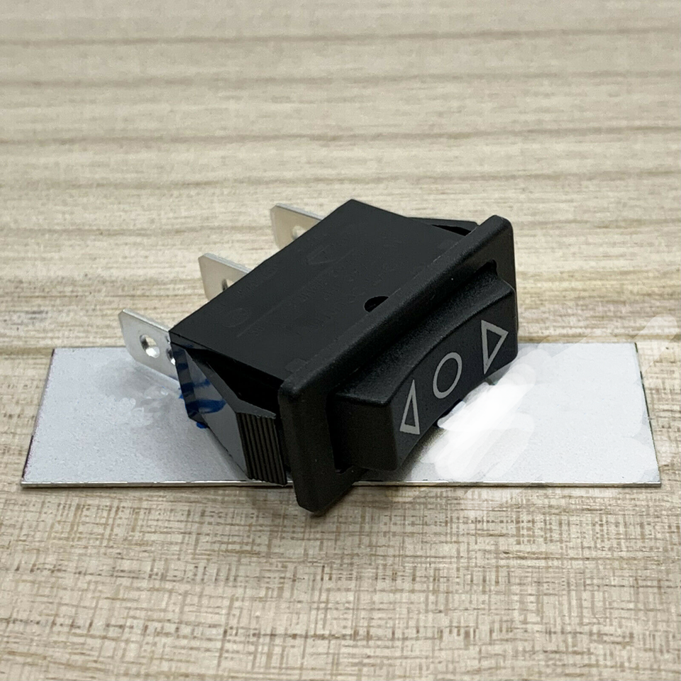 LIGHT COUNTRY R4 Double Side Self-Reset Rocker Switch 3 Pins 16A250V ...