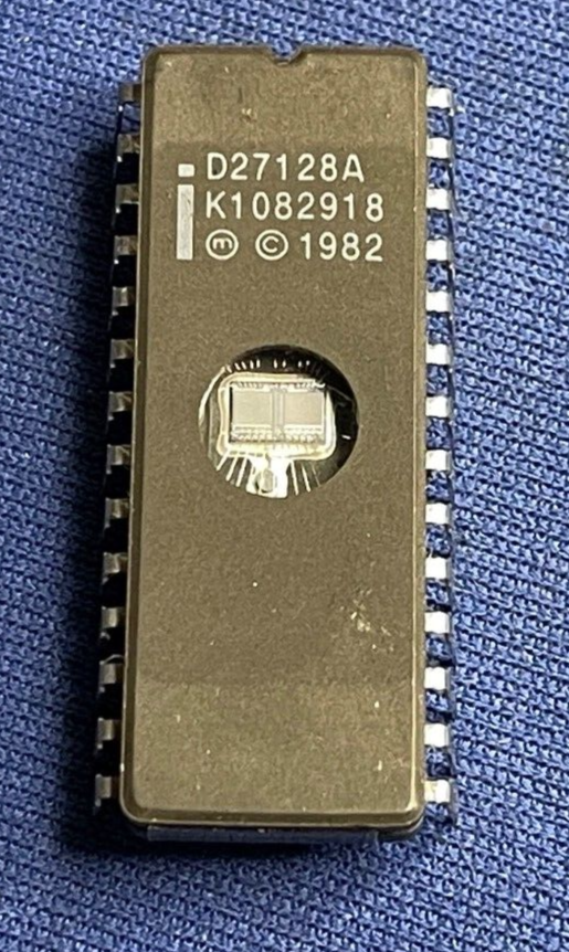D27128A D27128 INTEL EPROM VINTAGE 91 28-PIN CERDIP IC COLLECTIBLE UOS ...