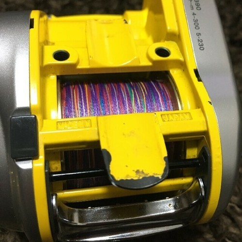 DAIWA Megatwin 300MT Electric Reel / Slightly Scratched and Stained ...