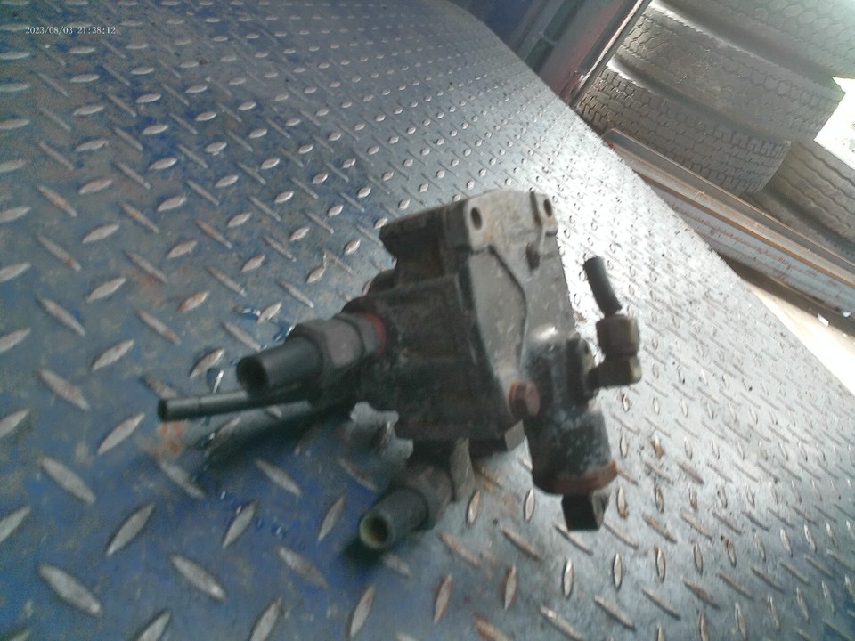 BENDIX AIR BRAKE RELAY VALVE P/N: T-111918-A | eBay