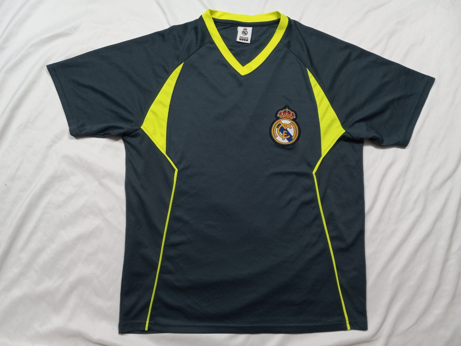 Real Madrid MCF Soccer Jersey Size Medium Gray/Green Short Sleeve | eBay