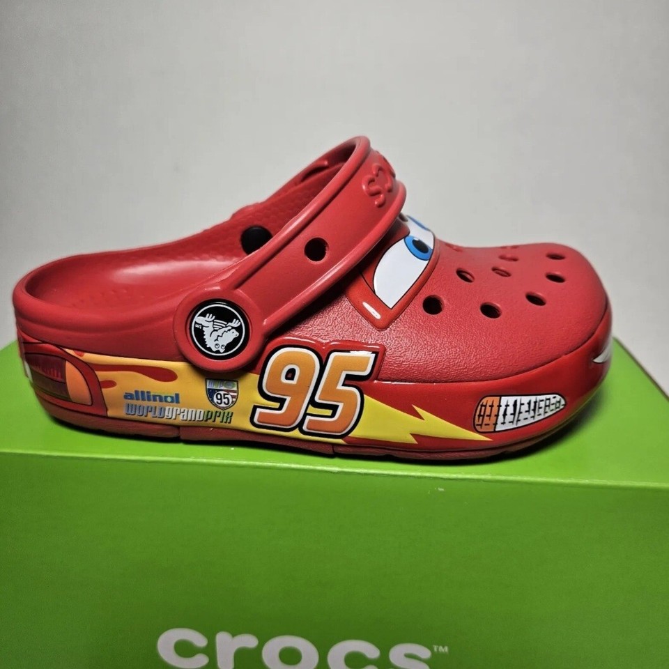 Crocs Fun Lab Disney and Pixar Cars Kids Clog Lightning McQueen Red ...