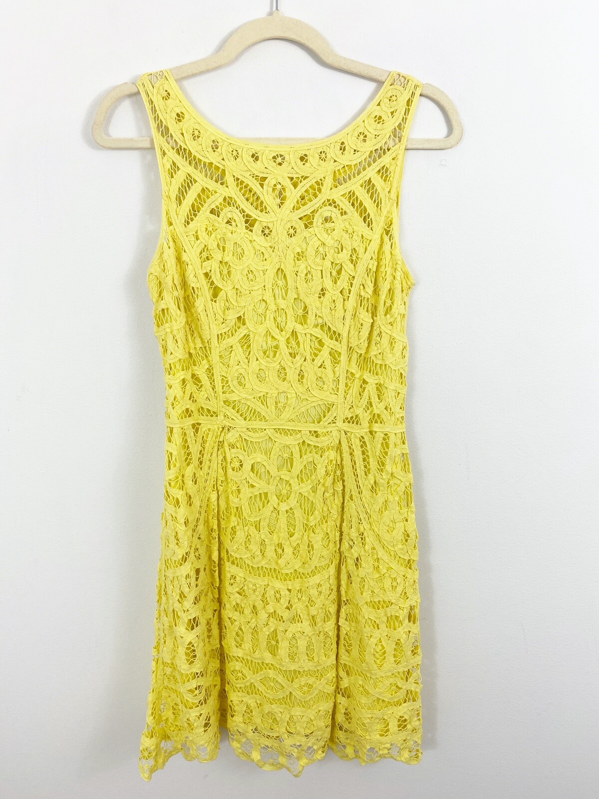 Lilly Pulitzer Foley Starfruit Yellow Batt Your Eyes Battenburg Lace ...
