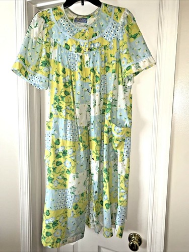 Vintage MOON DANCE Morning Glory Snap Housecoat Robe Granny MooMoo Sz L ...