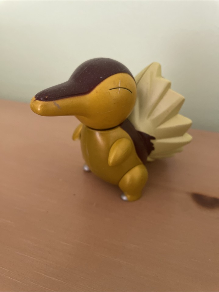 Pokemon Hasbro Shining Shiny Cyndaquil Master Quest Figure Radiant ...