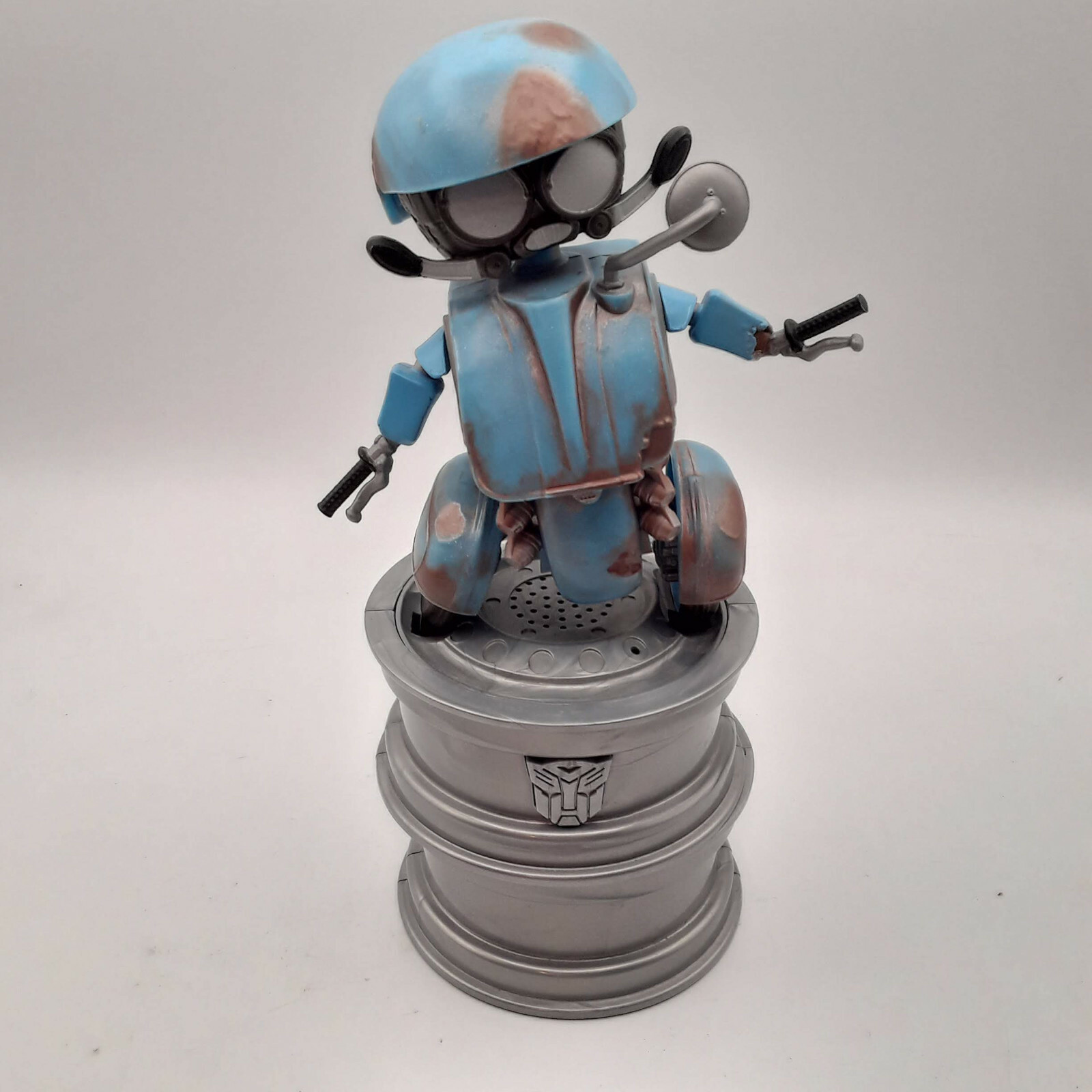 A6 Transformers Dark Knight - Squeaks Dancing/Singing Robot Model TF ...