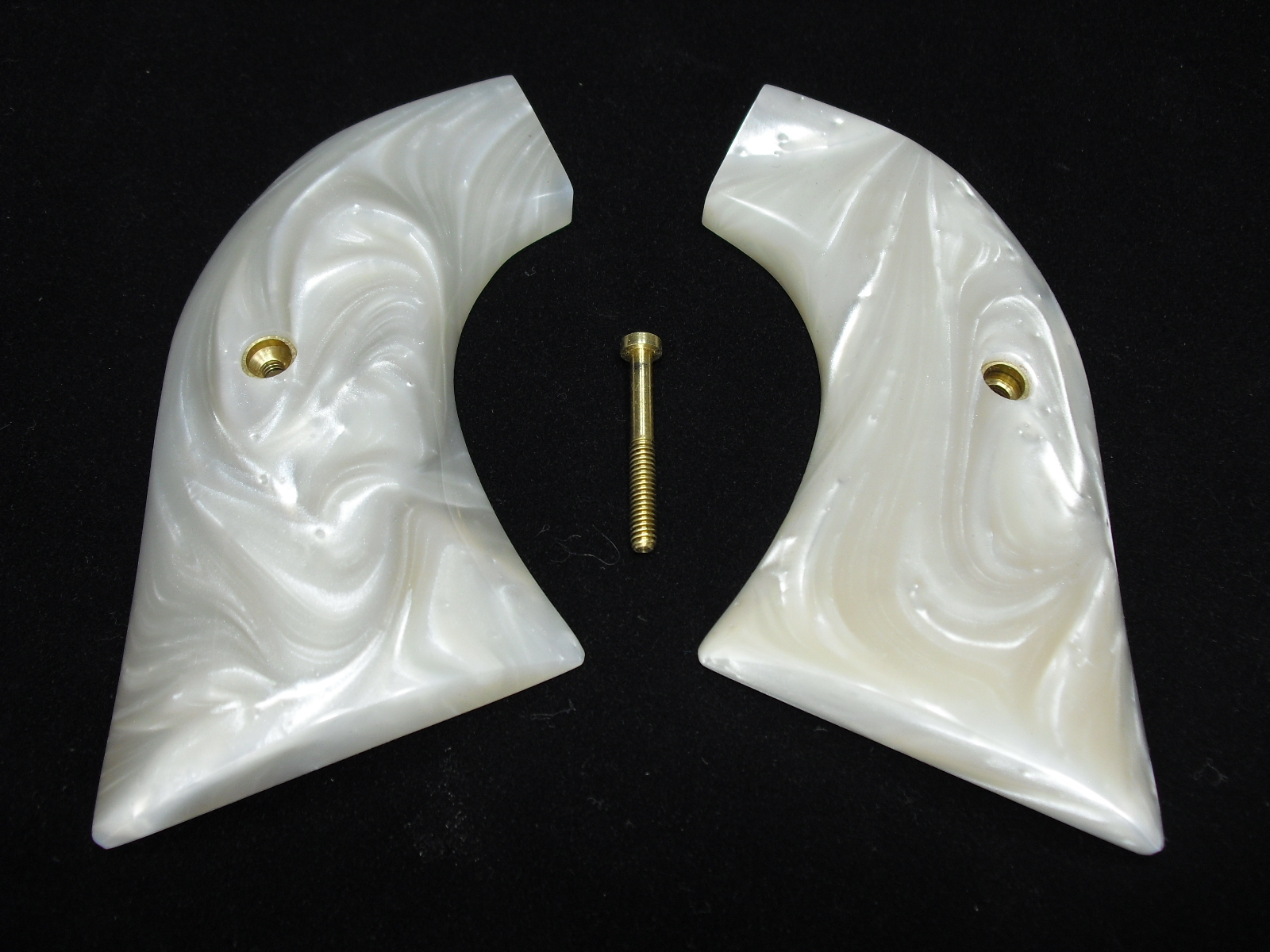 Pearl Ruger Vaquero/Blackhawk/Wrangler Grips Single Six (XR3-RED Frame ...