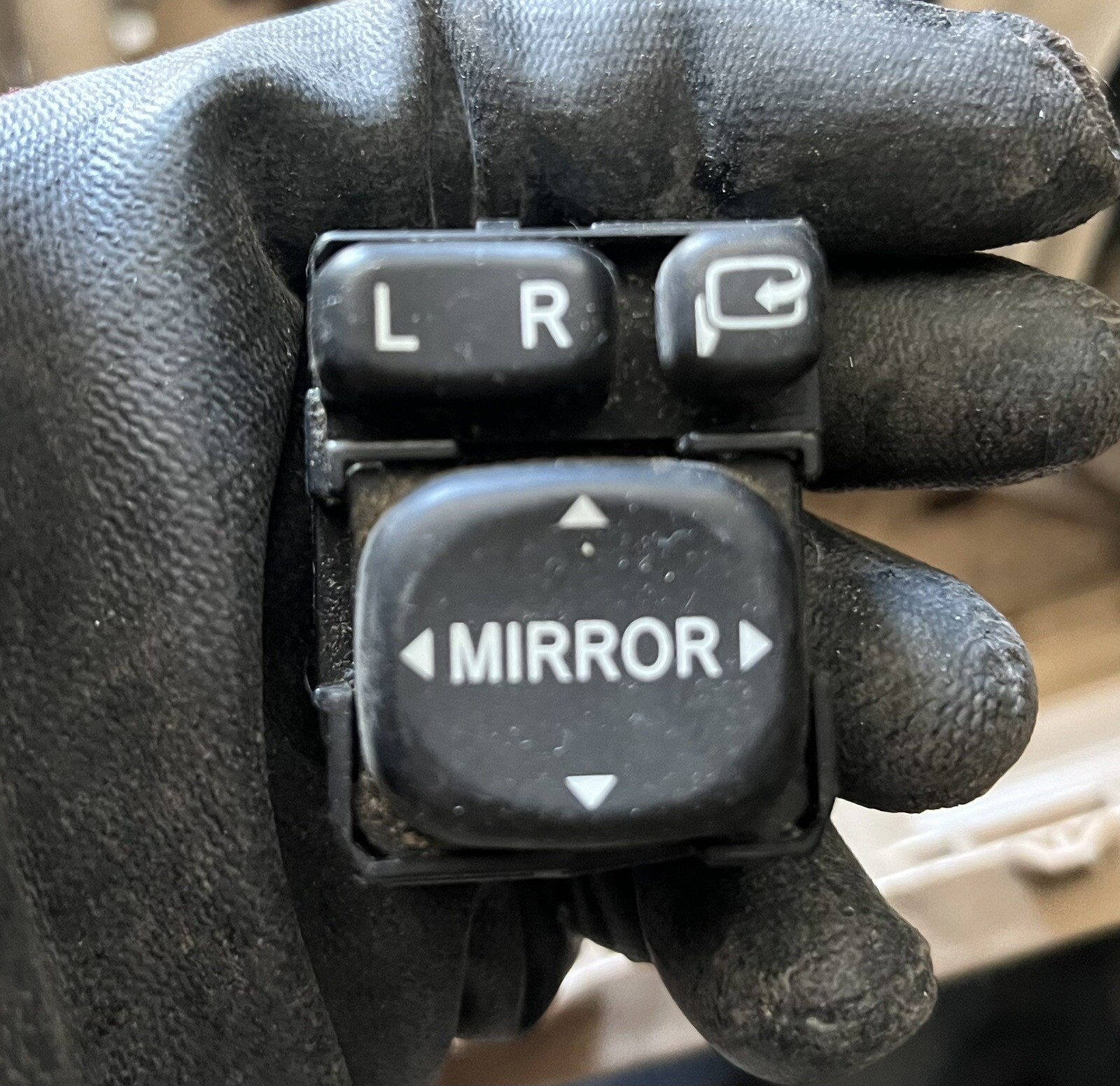 2001-2007 TOYOTA SEQUOIA OEM POWER FOLDING WING MIRROR SWITCH DOOR ...