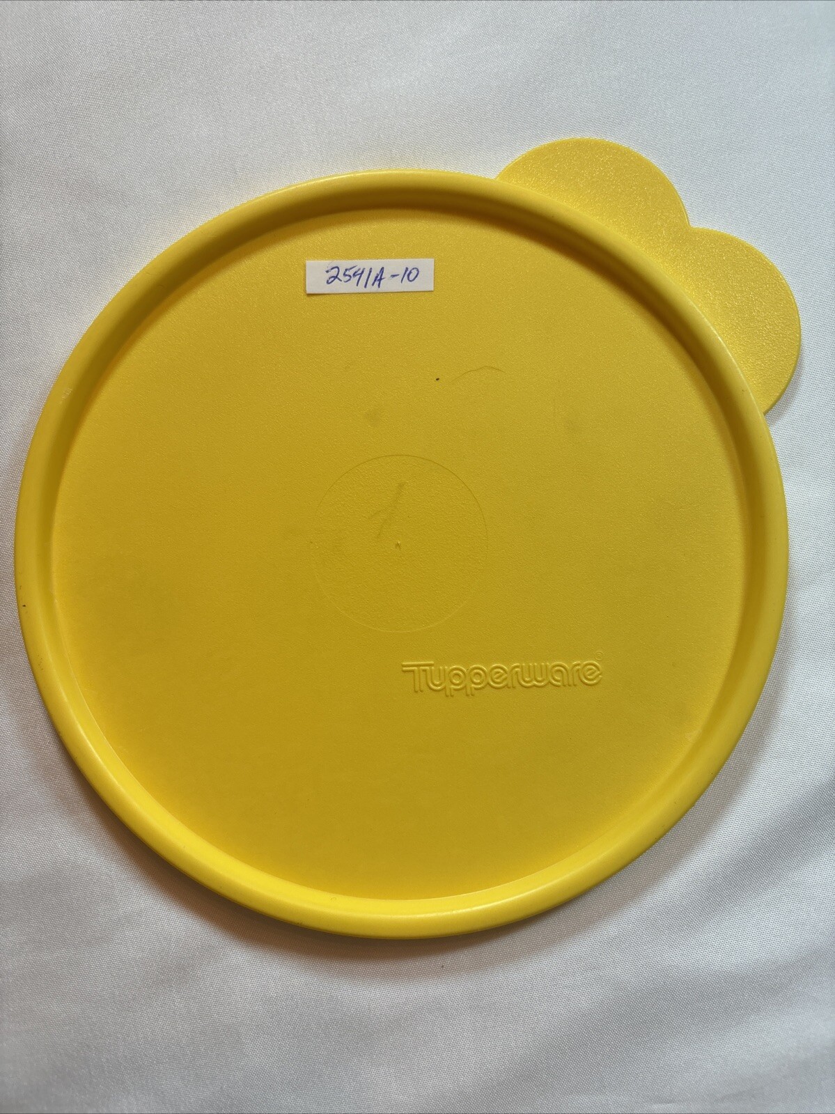 Tupperware Replacement Lid Round yellow C #2541A-10 W/ Butterfly Tab | eBay