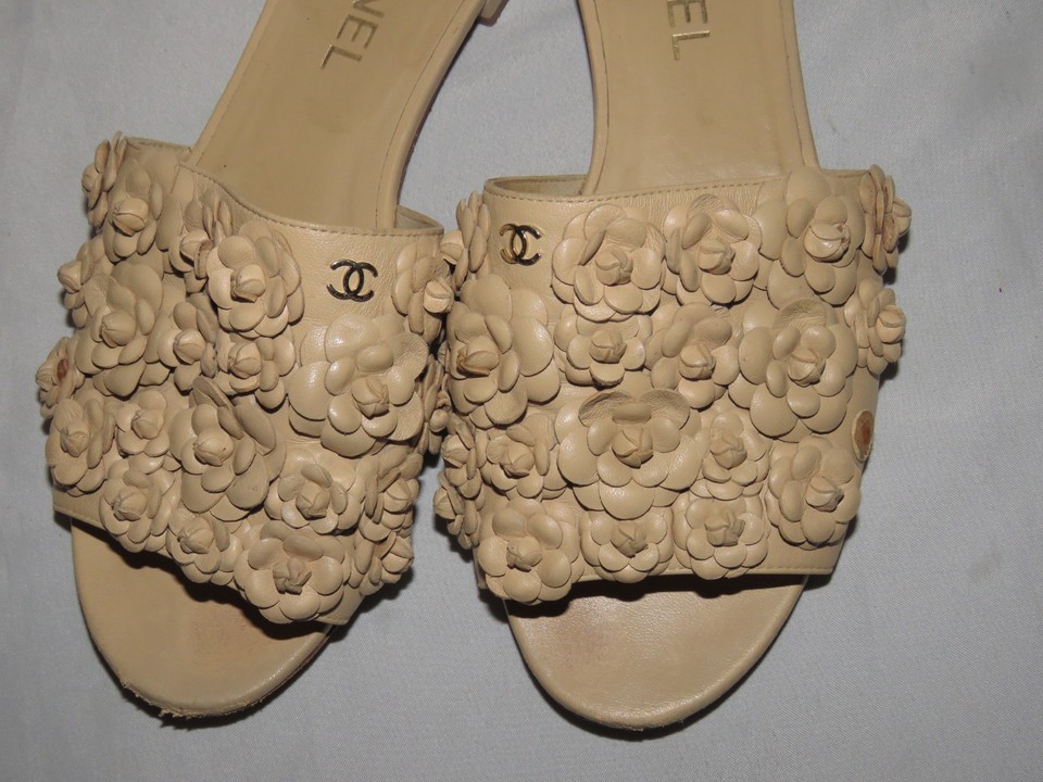 Chanel Tan Leather Rose Slide Sandals Size 38C | eBay
