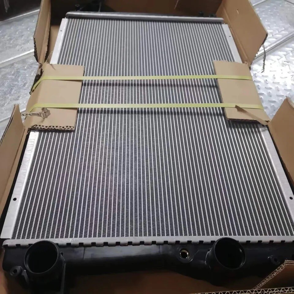 Maserati Granturismo Quattroporte Cooling Water Radiator Replacment ...