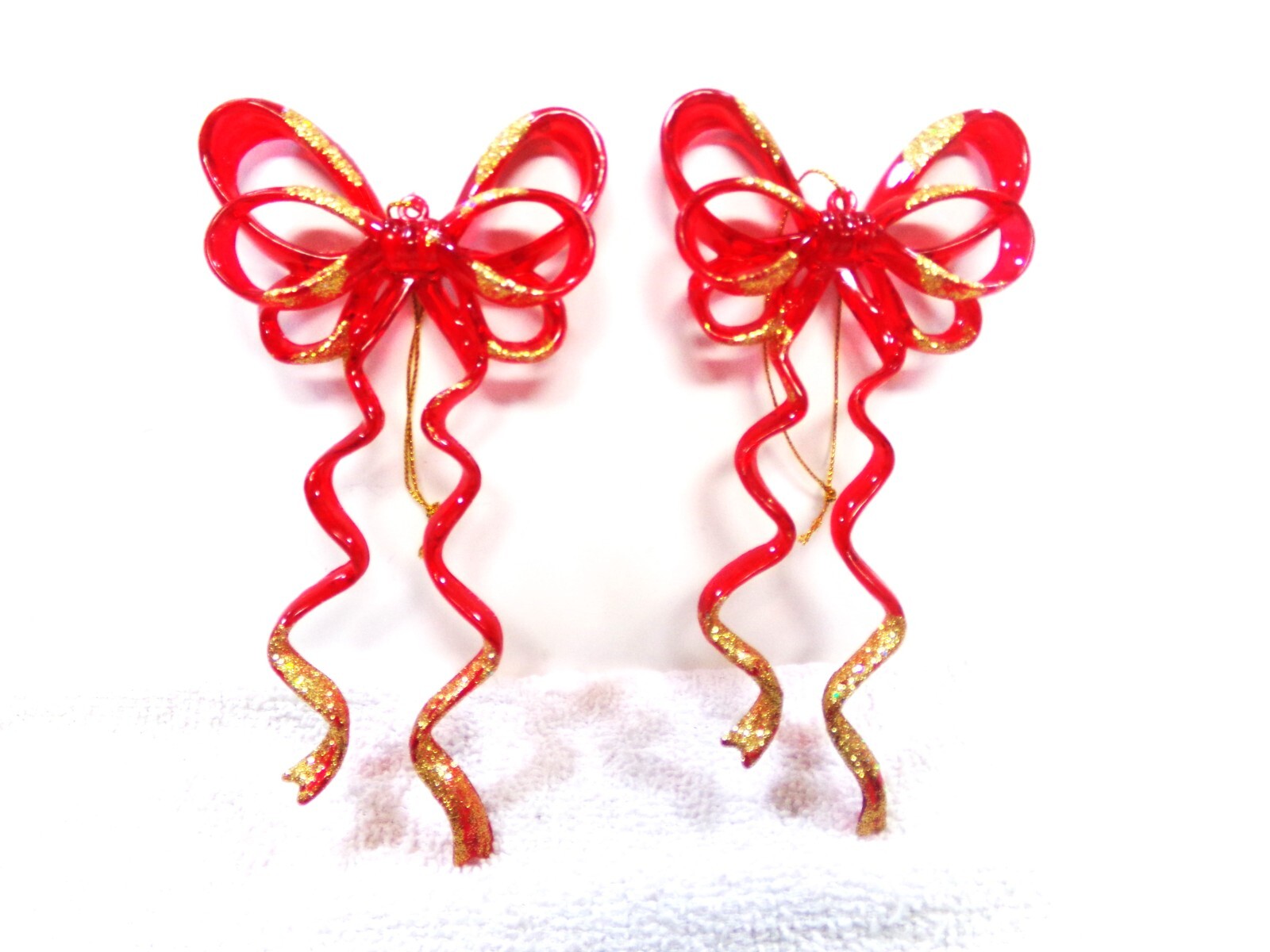 2 VINTAGE RED PLASTIC BOWS WITH GOLD GLITTER CHRISTMAS ORNAMENTS | eBay