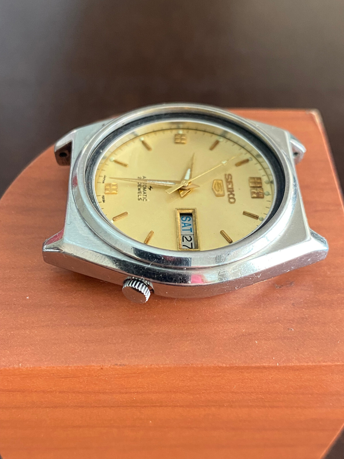 VINTAGE MEN'S SEIKO 5 WRIST WATCH, CAL. 7009A , RUNNING GOOD, 21 JEWEL ...