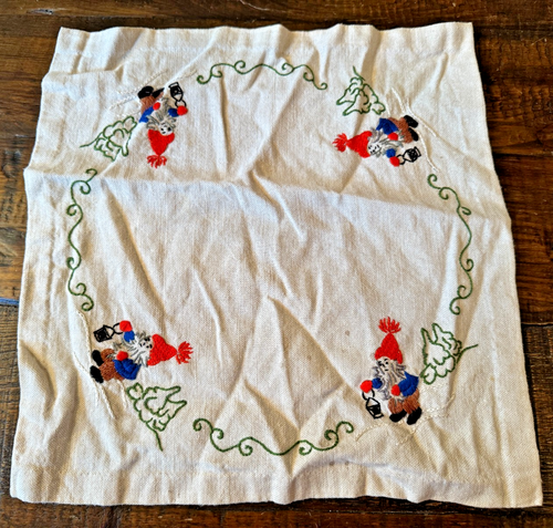 14" Scandinavian Gnomes Nisse Vintage doily embroidered table handmade ...