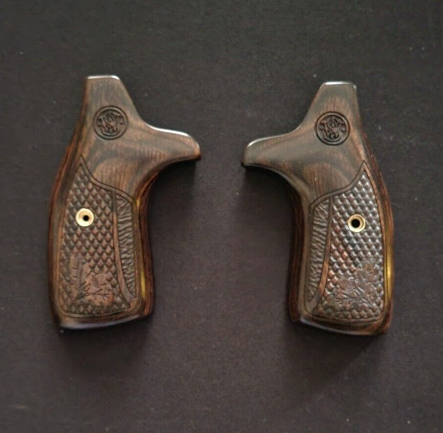 Smith & Wesson J-frame Rd Custom Walnut Altai Grips FlatTop/Stipple Oak ...