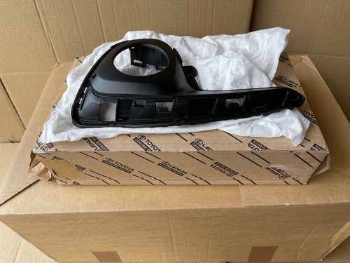 Toyota YARIS 2017 - 81482c Cover Fog Lamp LH 81482-0d320 for sale ...