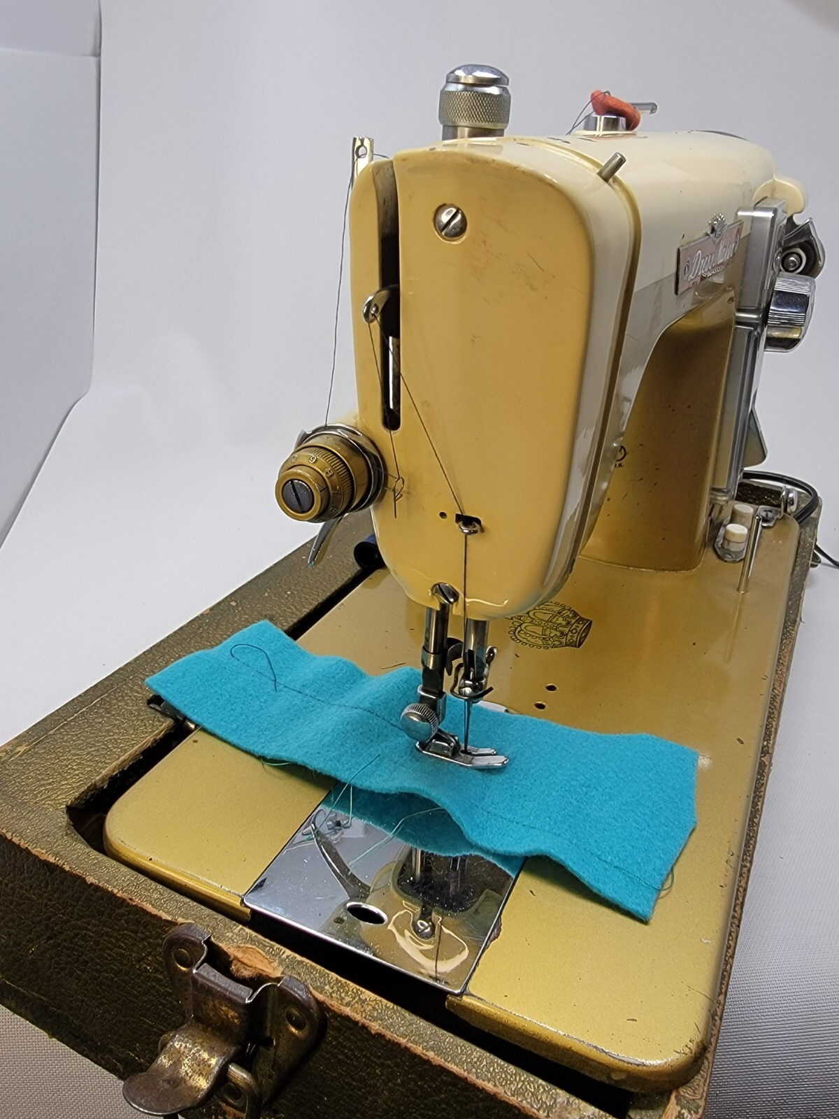 Gold 50 60's 555 Deluxe Dressmaker Model Sewing Machine (Japan) Edison ...