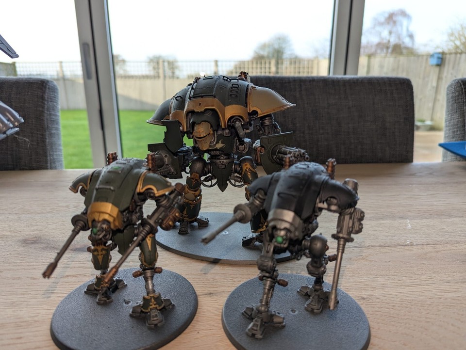 Cadia Stands Box + Astra Militarum / Militarum Tempestus Army ...