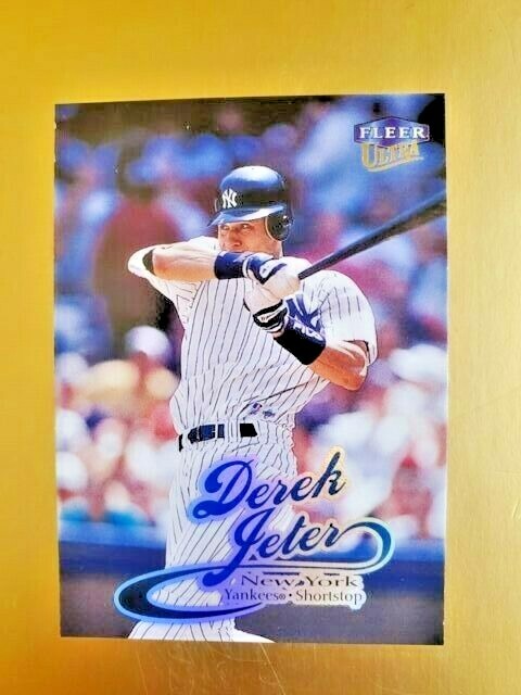 Lot of 8 Baseball Cards - Upper Deck Ken Griffey Derek Jeter Mike Trout ...