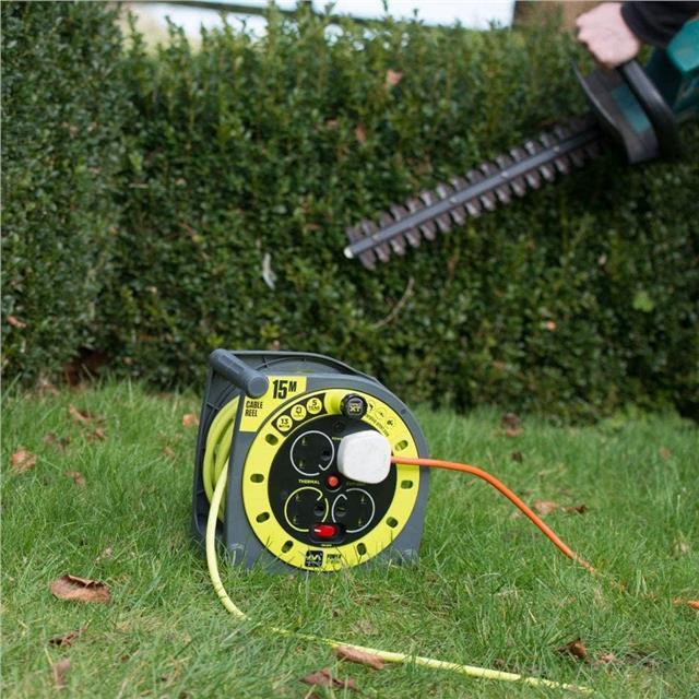 Masterplug 15 Metre Four Socket Extension Lead Case Cable Reel Winding ...