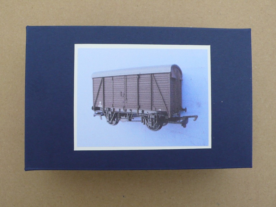 The 5199 Project - 12 Boxes for Model Railways - 00 gauge wagons ...