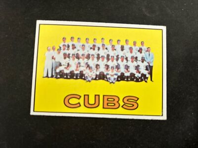 1967 Topps Baseball #354 Chicago Cubs Team Card Ron Santo Ernie Banks ...