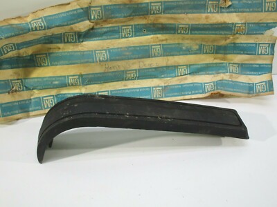NOS 1976 GM CHEVROLET RIGHT REAR GUARD 1244944 CUSHION | eBay