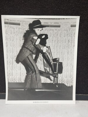 VINTAGE BARBARA ANN SHEEHY MAGICIAN MAGIC 8" X 10" B&W PHOTO | eBay