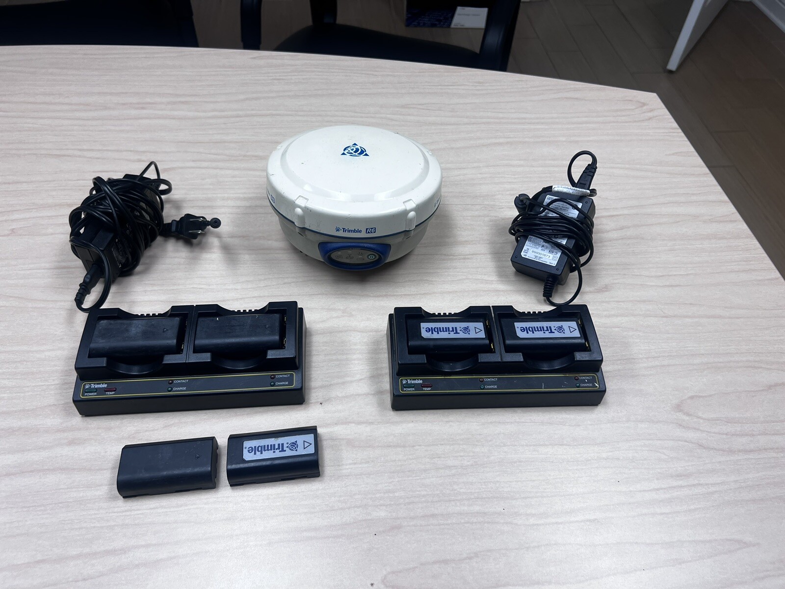 Trimble R8 GPS Receiver + Hard Case, 6 Batteries And 2 Battery Chargers ...