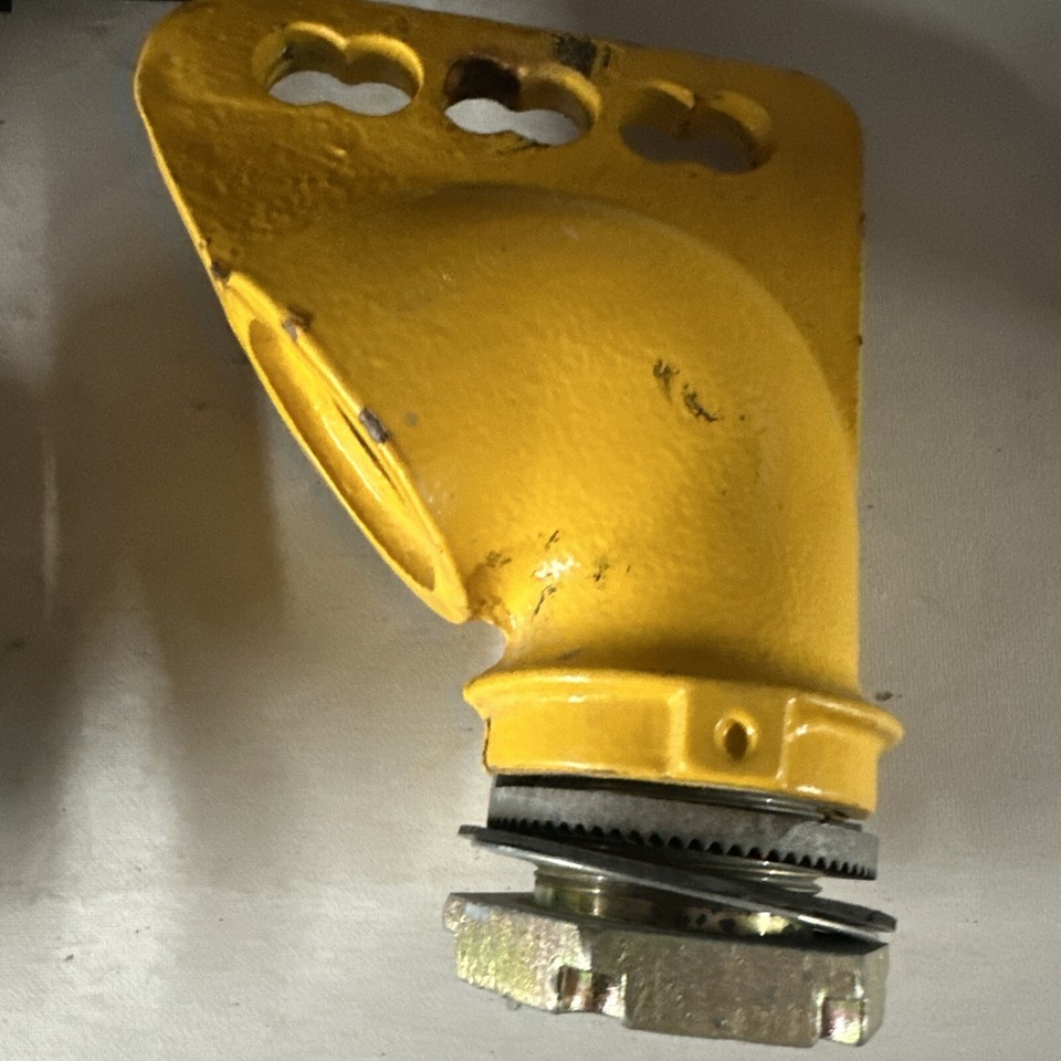 Traffic Light Signal Hanger Cautionary Yellow - Red Light Stop Light ...