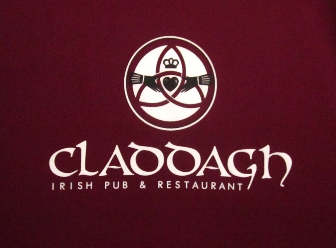 CLADDAGH IRISH PUB logo tee XL polyester athletic T shirt soccer jersey ...