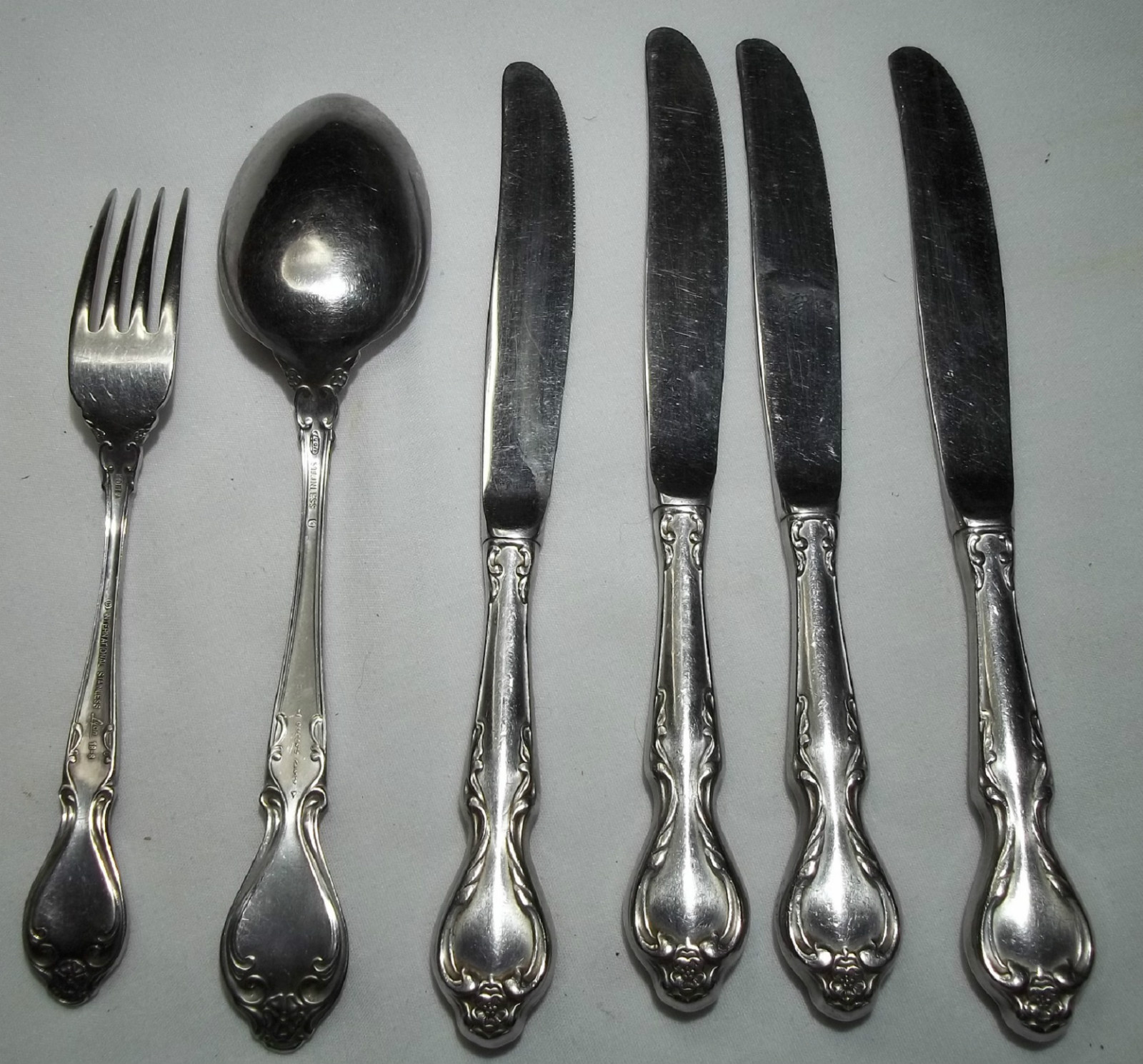 QUEENS FANCY Pattern Lot of 6 Pieces By Lyon Stainless Flatware Serving ...