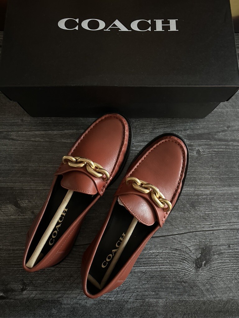COACH Jess Leather Chunky Chain Link Logo Accent Loafer Flats Womens ...