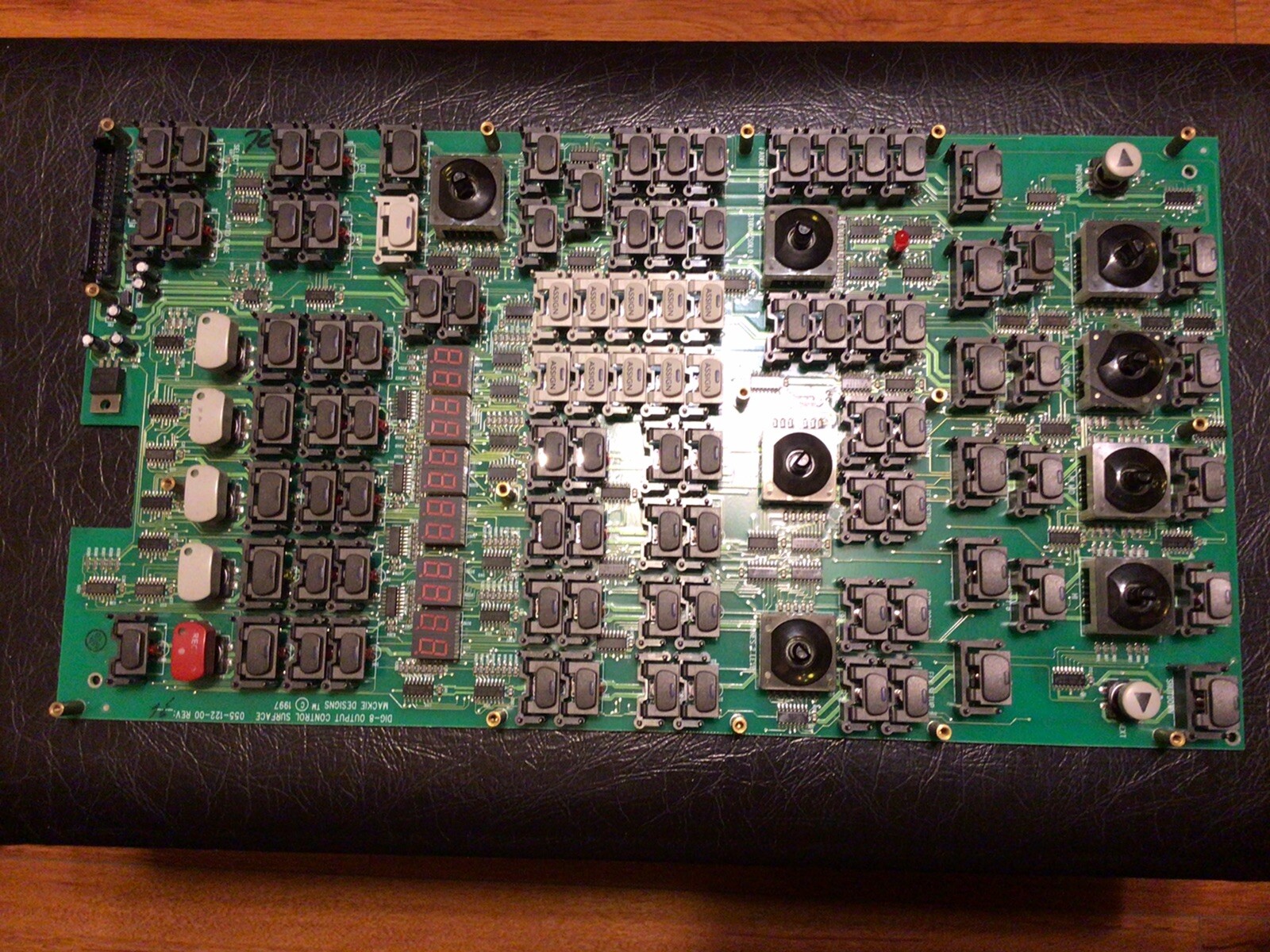 Mackie D8B Digital Mixer DIG-8 OUTPUT CONTROL SURFACE 055-122-00 BOARD ...