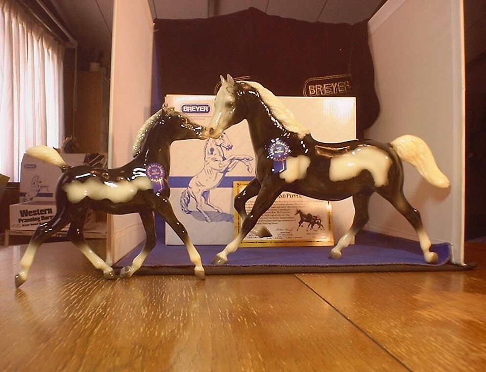 BREYER 2012 VINTAGE CLUB "SALT & PEPPER" MARE & FOAL BLACK PINTOS, BOX ...