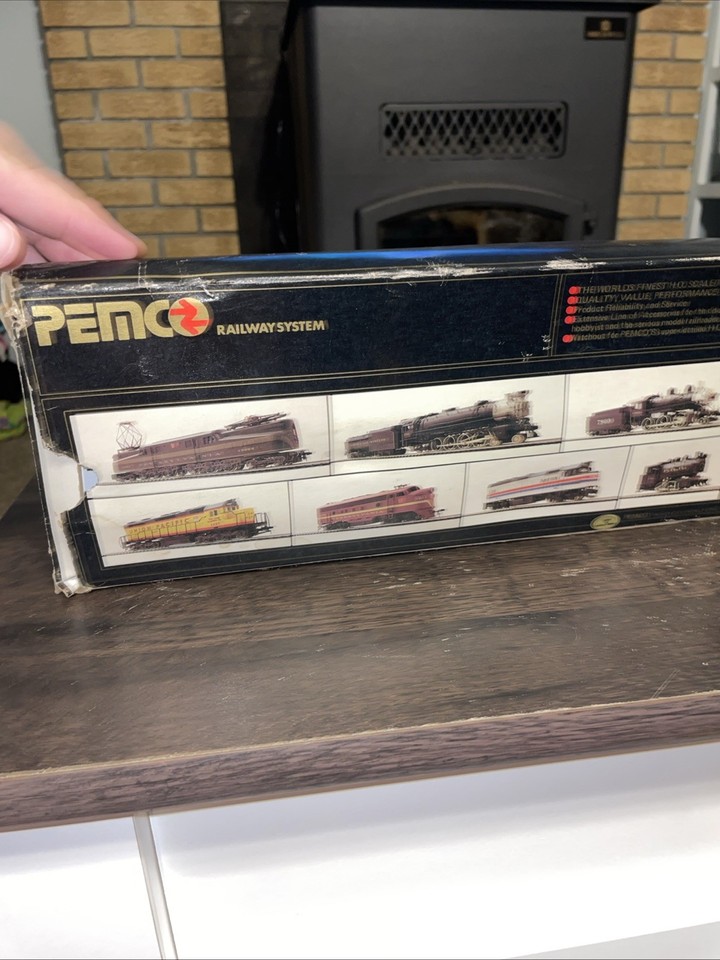 Pemco 3304-015 Pennsylvania GG-1 Electric Locomotive # 4828 HO | eBay